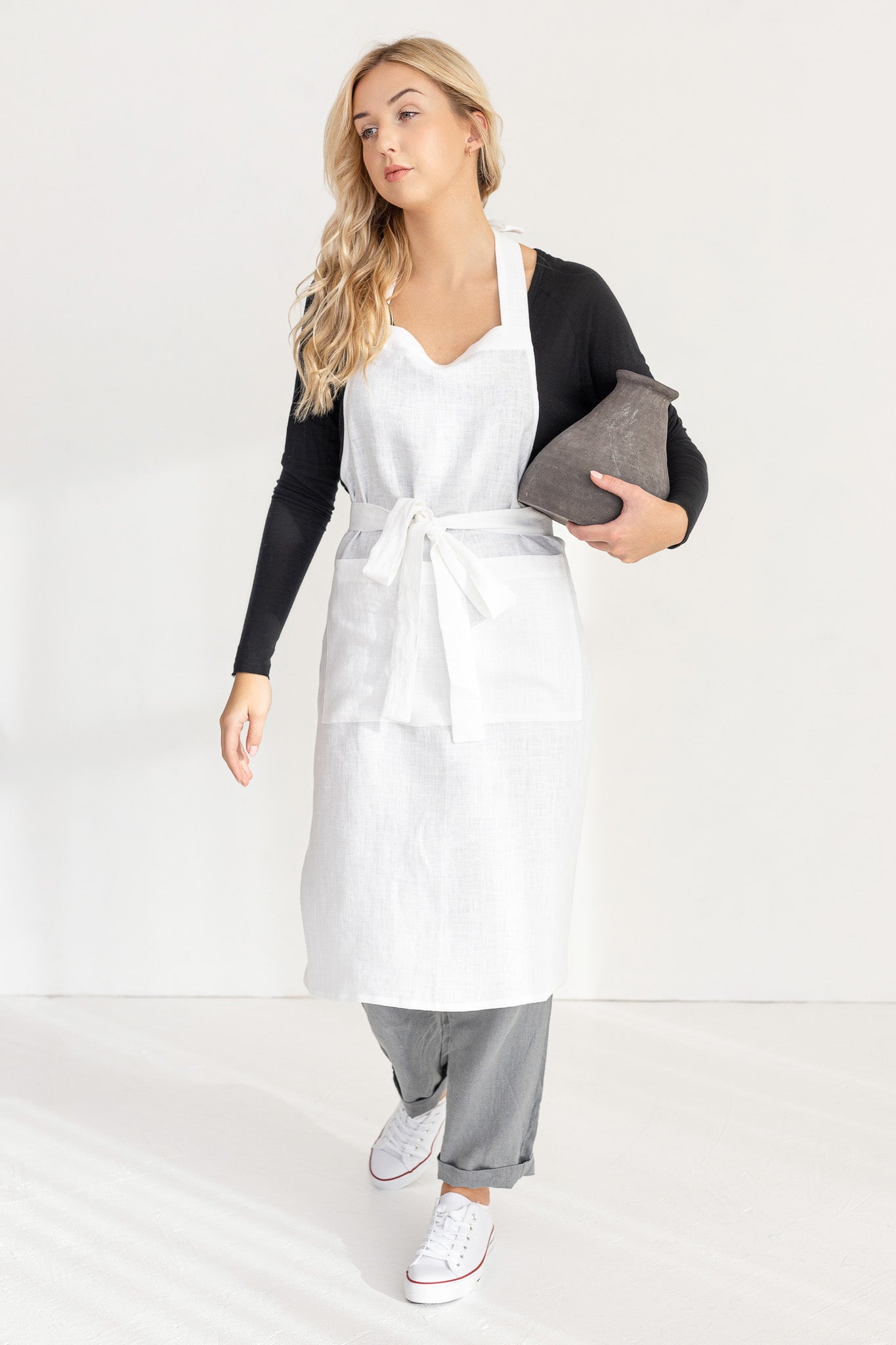 Linen Bib Apron In White – DailyLinen