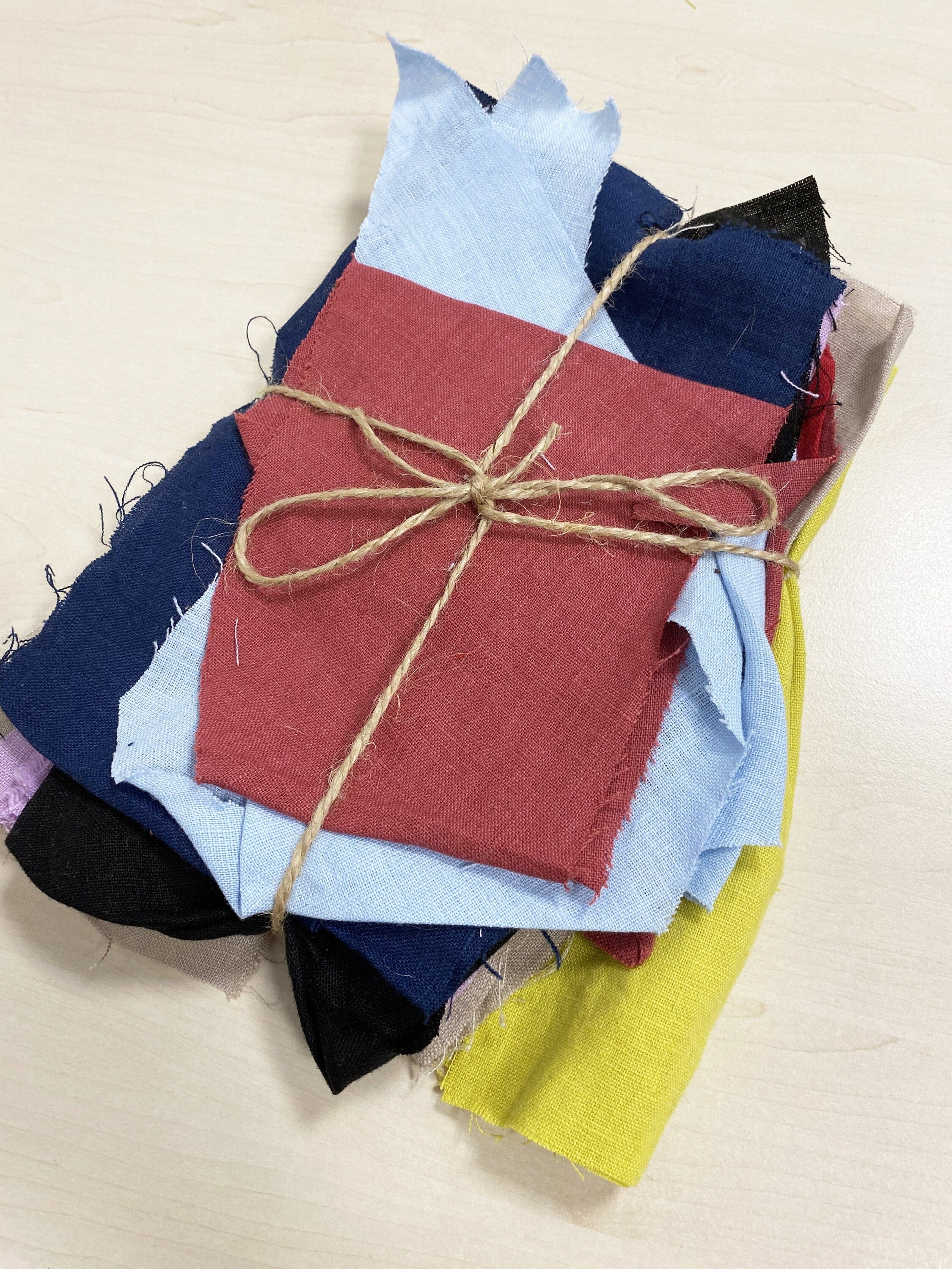 Linen Fabric Scraps In Various Colors 0.5 KG – DailyLinen